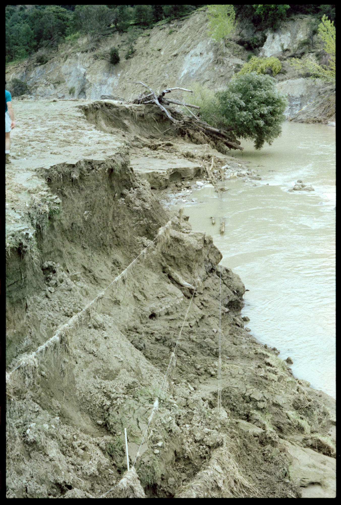 Cyclone Bola river flooding 1988 - Tairawhiti Museum