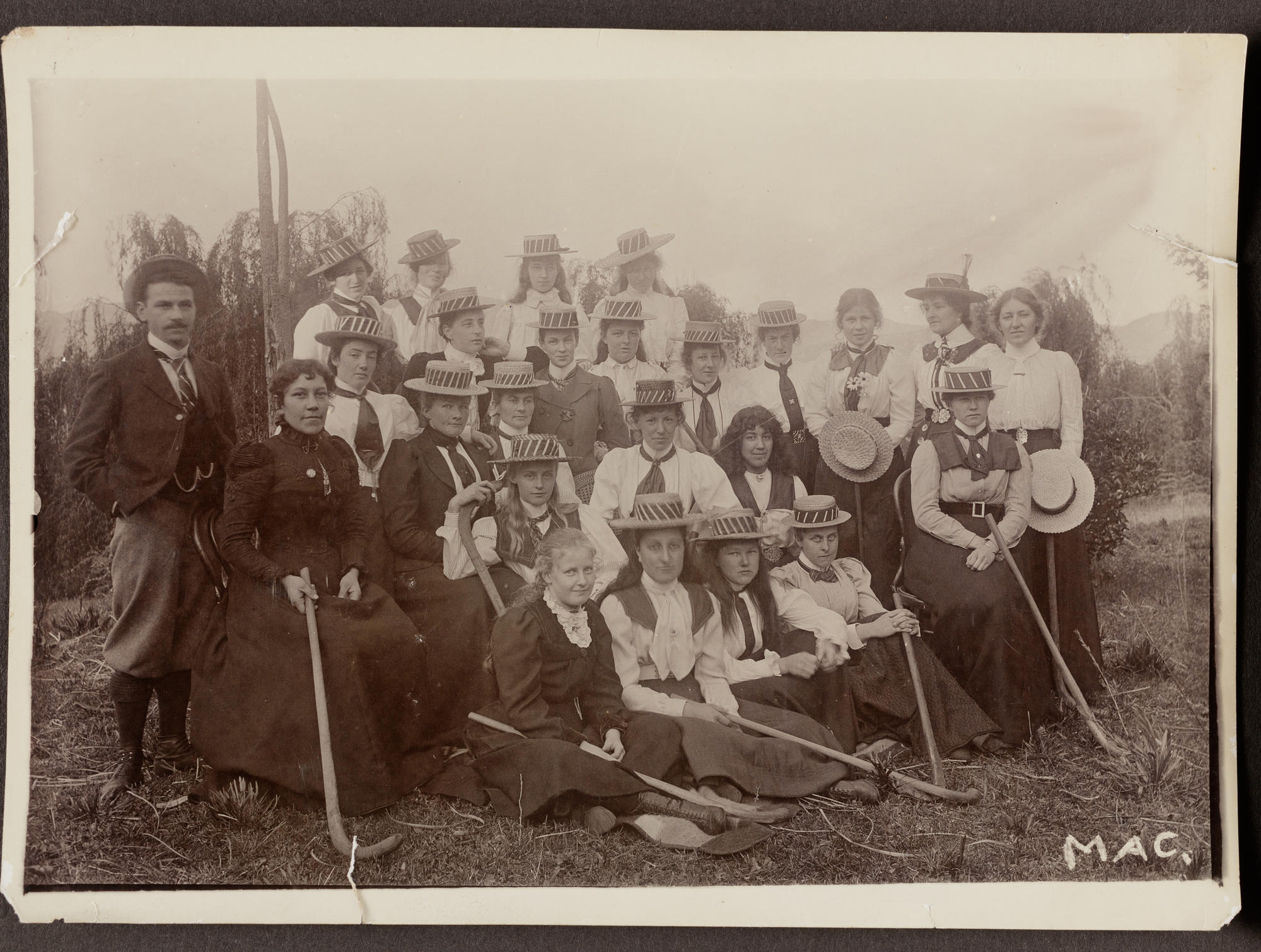 Outdoor Ladies Hockey Team C 1900s - Tairawhiti Museum