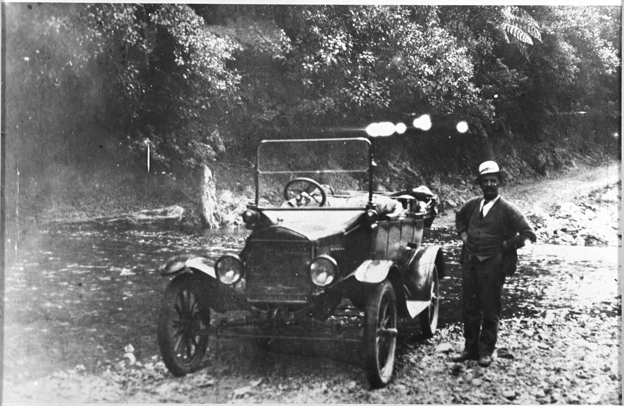 Service Car on Motu Road. - Tairawhiti Museum