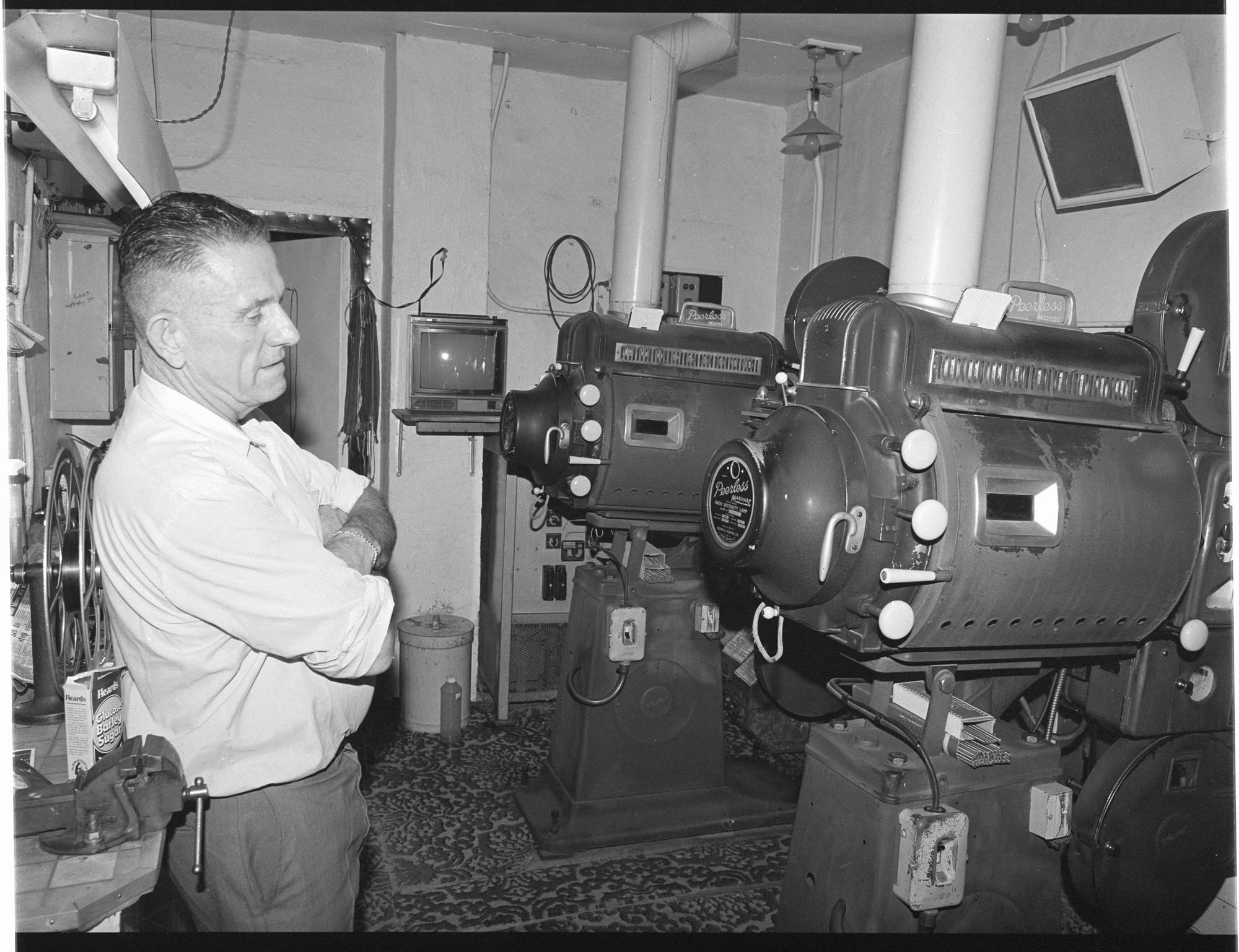 Kings Theatre Projection Box and Projectionist, Stu Allan, 1987 ...