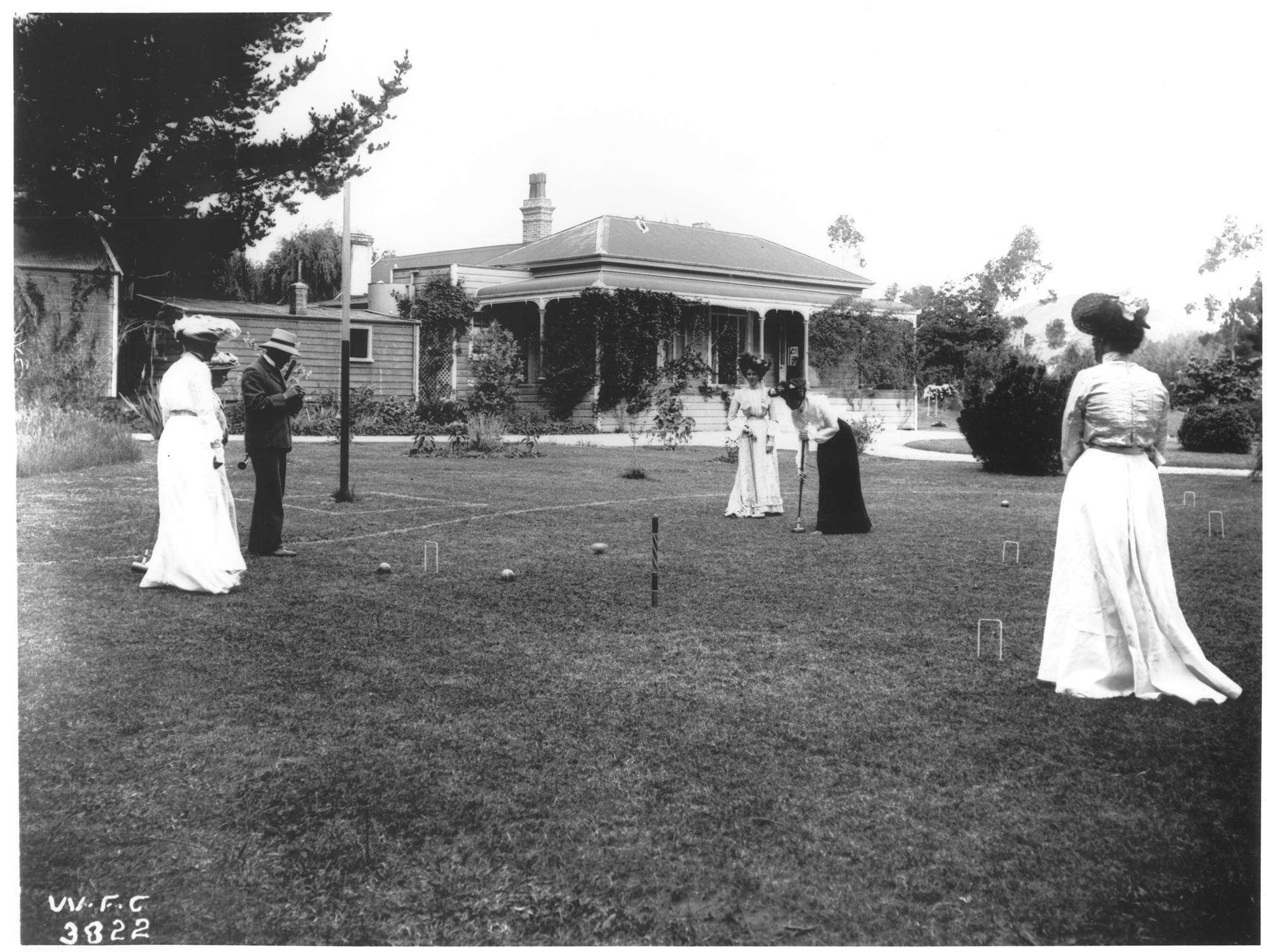 Glass plate negative - Tairawhiti Museum