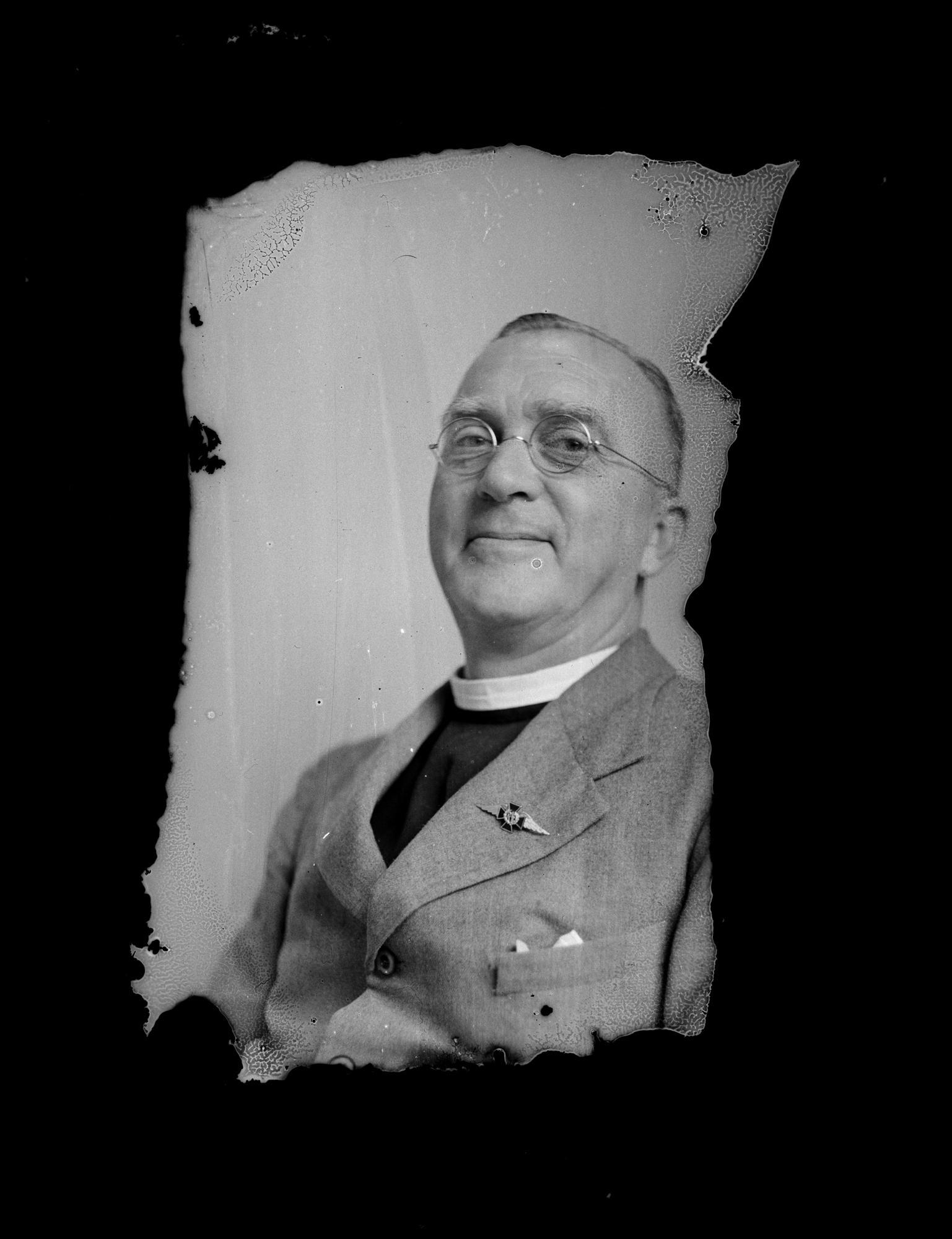 Bespectacled man - Tairawhiti Museum