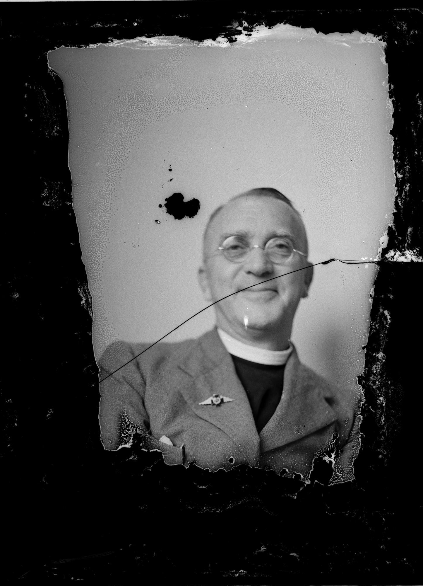 Bespectacled man - Tairawhiti Museum